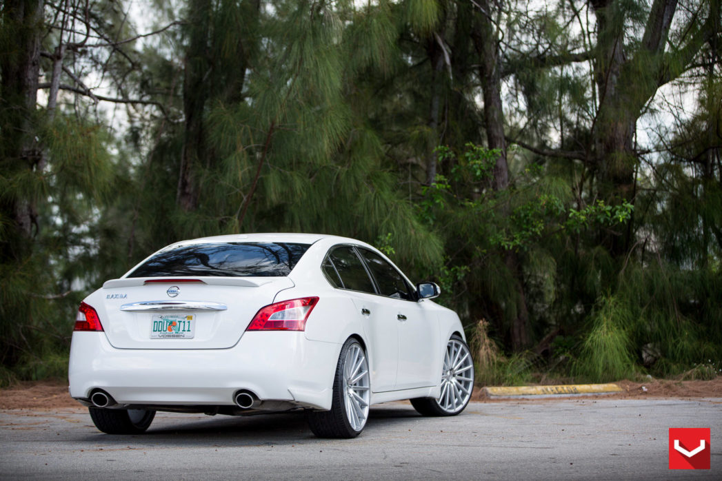 Nissan Maxima Hybrid Forged Series Vossen USA - VOSSEN WHEELS